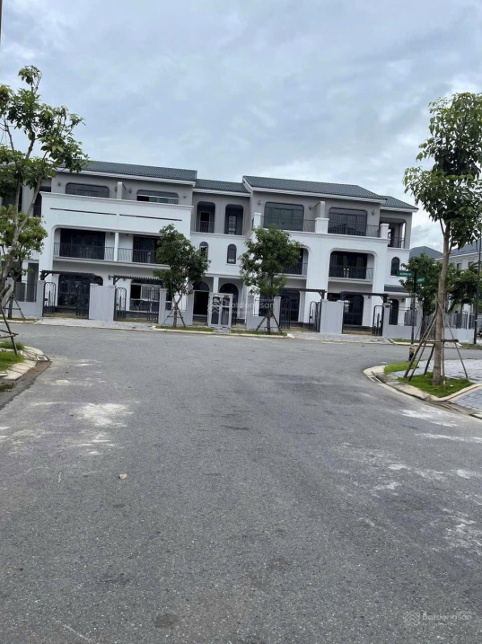 Cắt lỗ - Lh chính chủ bán 125m2 Palm Marina - giá quá hời - lh gấp