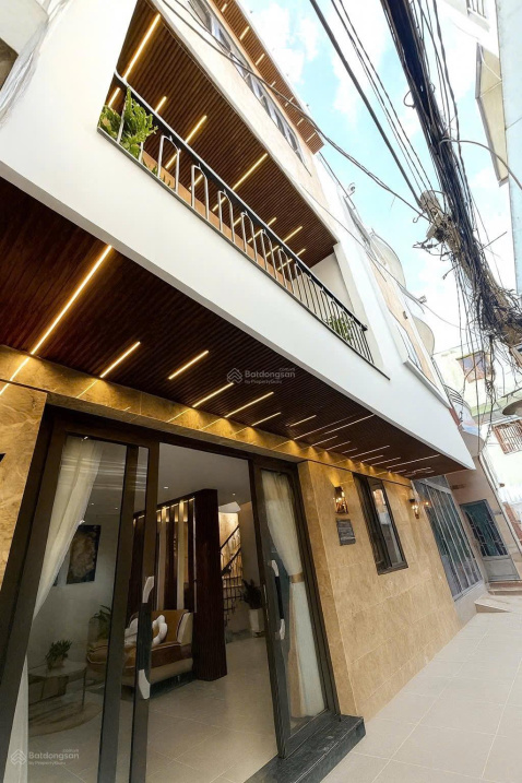 Bán nhà đẹp đón tết-Tân Hưng Q7-cạnh Him Lam-4tầng 4PN-SHR hoàn công đủ