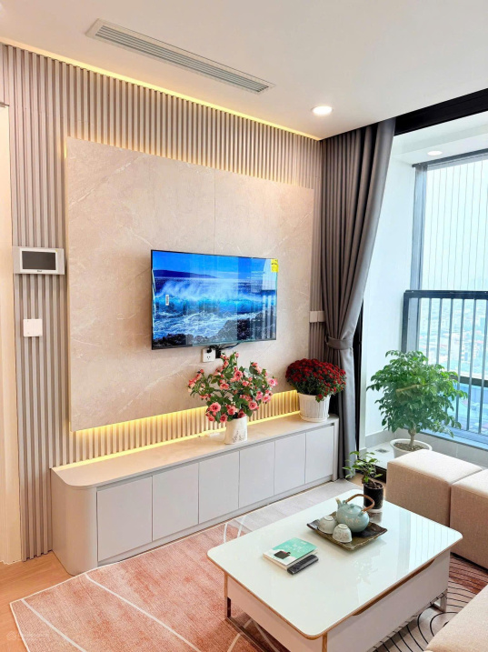 Bóc Tem Studio 10tr ( cơ bản ) , full đồ 13tr . 2n2vs (15tr) ở ngay ...