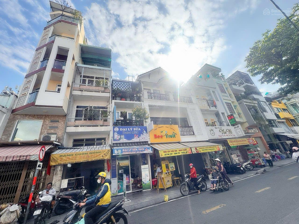 Hiếm ngang lớn 6,3m*12m- bán nhà 4 tầng mtkd đ.Trần Khắc Chân, Tân Định ...