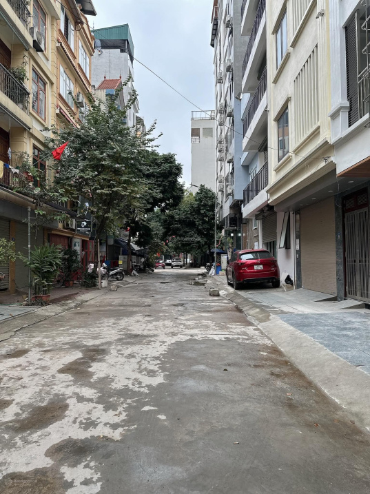 Phân lô ô tô tránh - vỉa hè như sân bóng - mặt tiền cực rộng - nhà đẹp ...